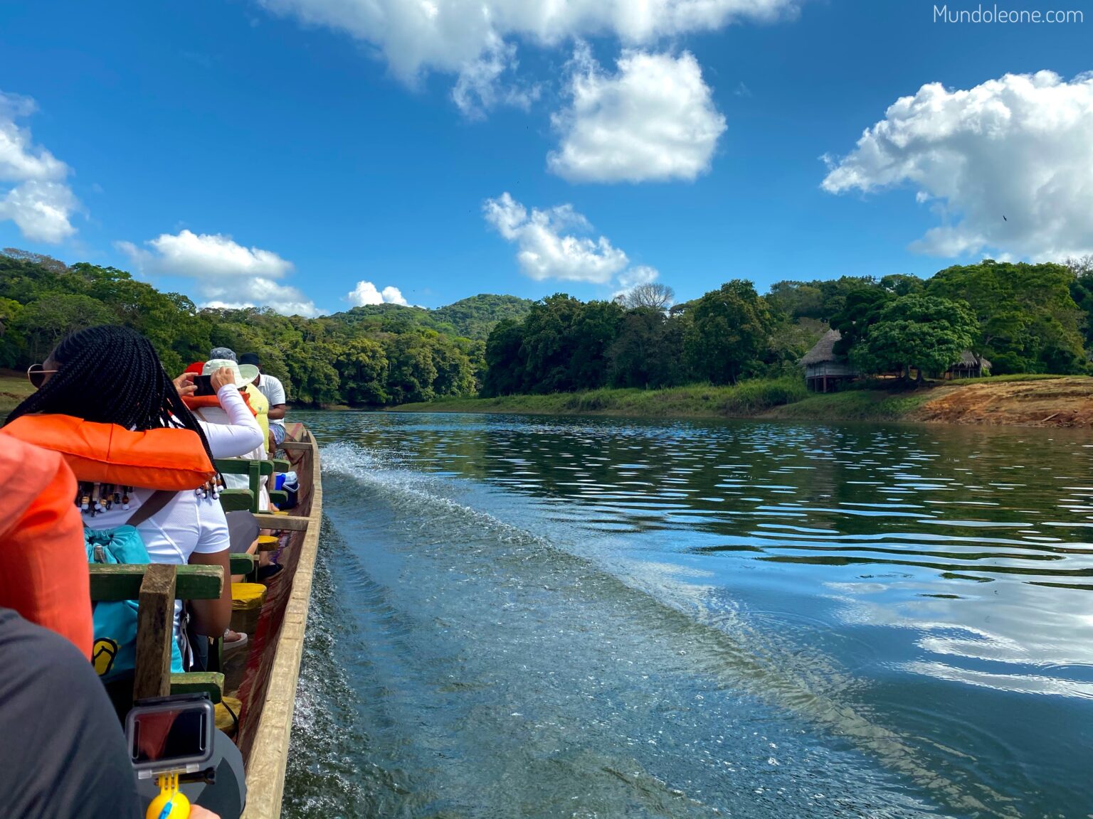 Emberá population sustainable guide | Mundo Leone